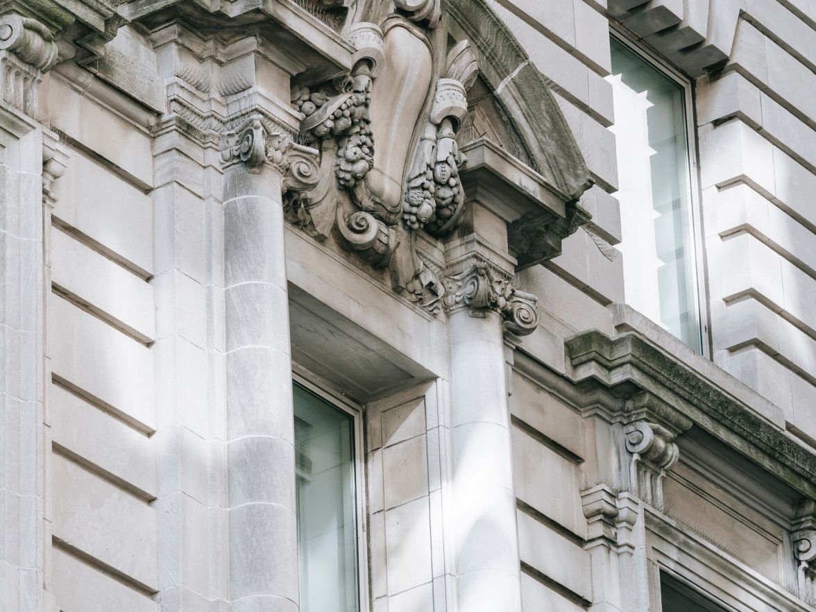 How to choose decorative plaster for the facade?