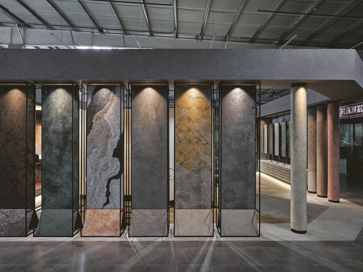 Оформлення салонів від компанії Elf Decor