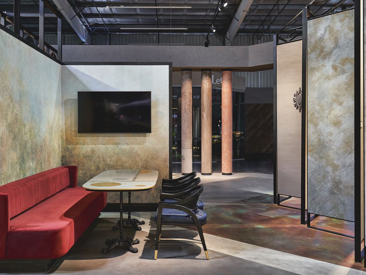 Оформлення салонів від компанії Elf Decor